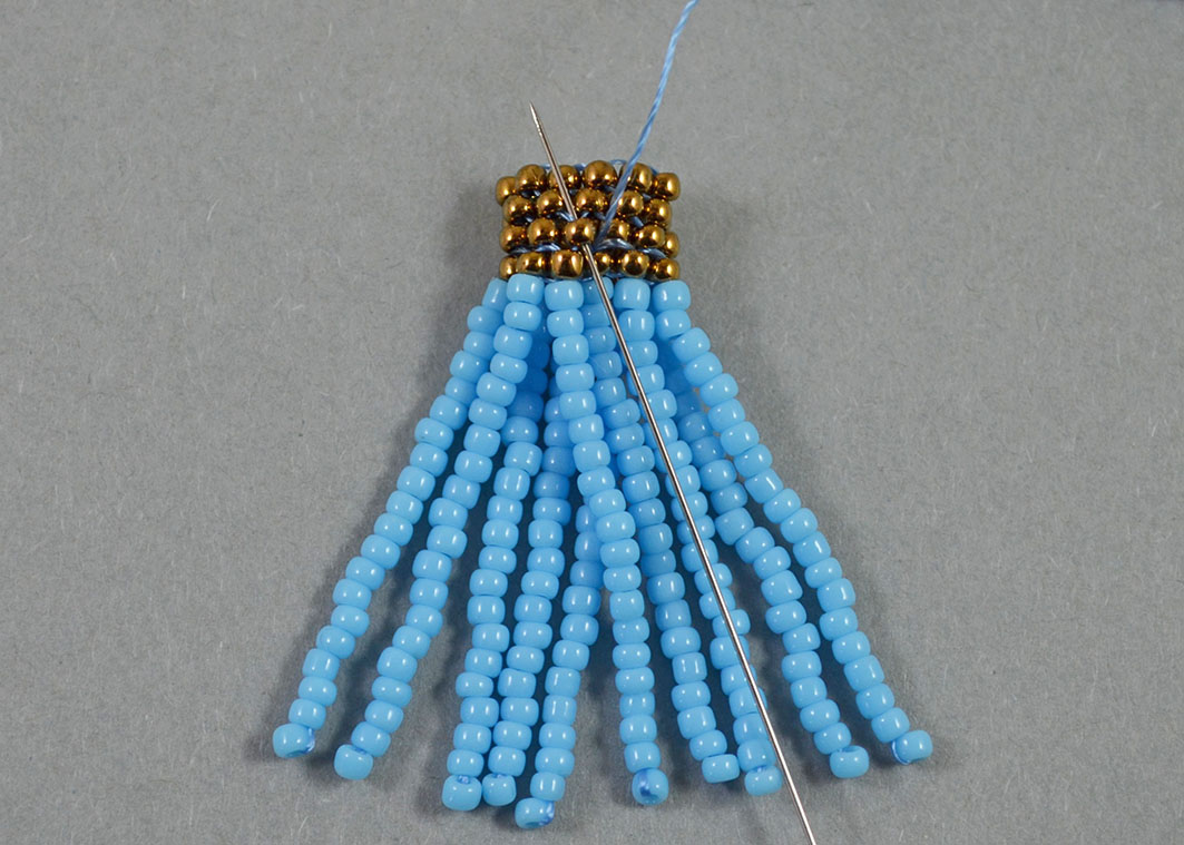 FREE BEADING TUTORIAL: Beaded Tassel | BEADED TREASURY